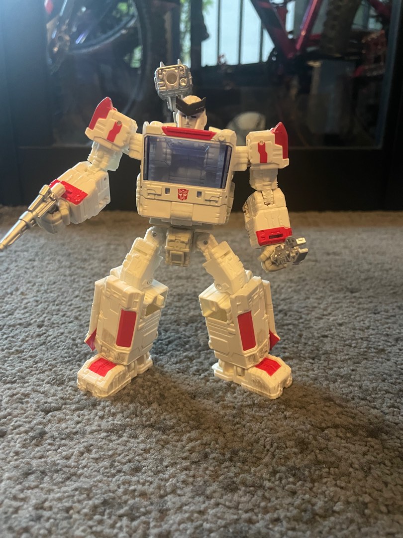 Transformers siege ratchet, Hobbies & Toys, Toys & Games on Carousell