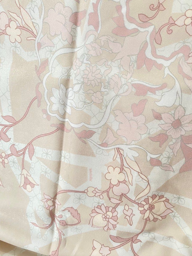 tudung neelofa, Women's Fashion, Muslimah Fashion, Hijabs on Carousell