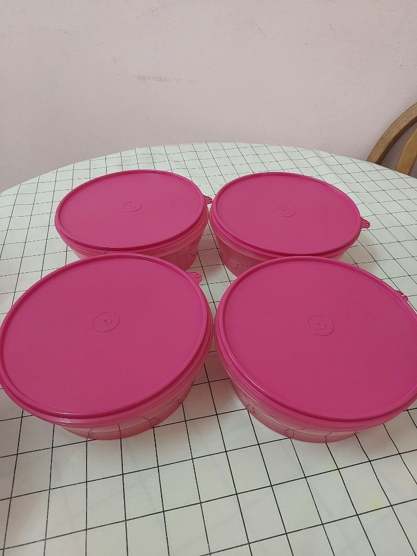 Tupperware big wonders set, Furniture & Home Living, Kitchenware ...