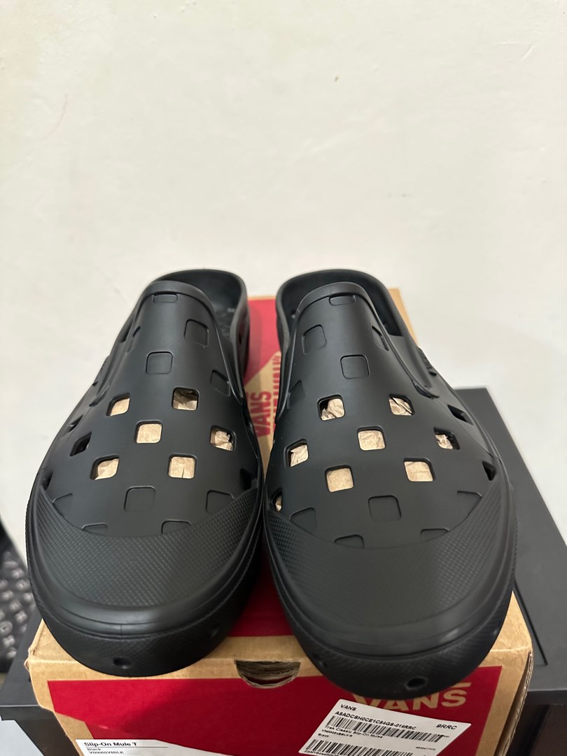 Vans Slip-On Mule Trek Black on Carousell