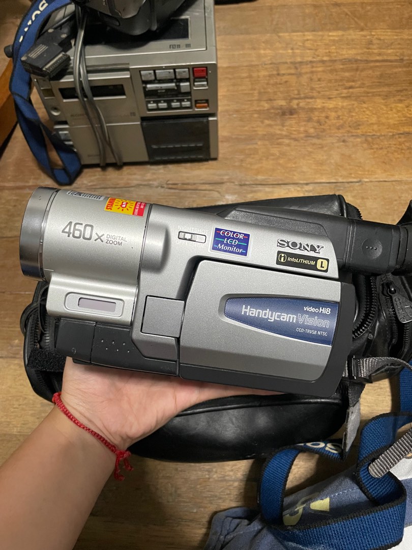 Vintage Sony Handycam vision videoHi8 (CCD-TRV58), Photography, Cameras ...