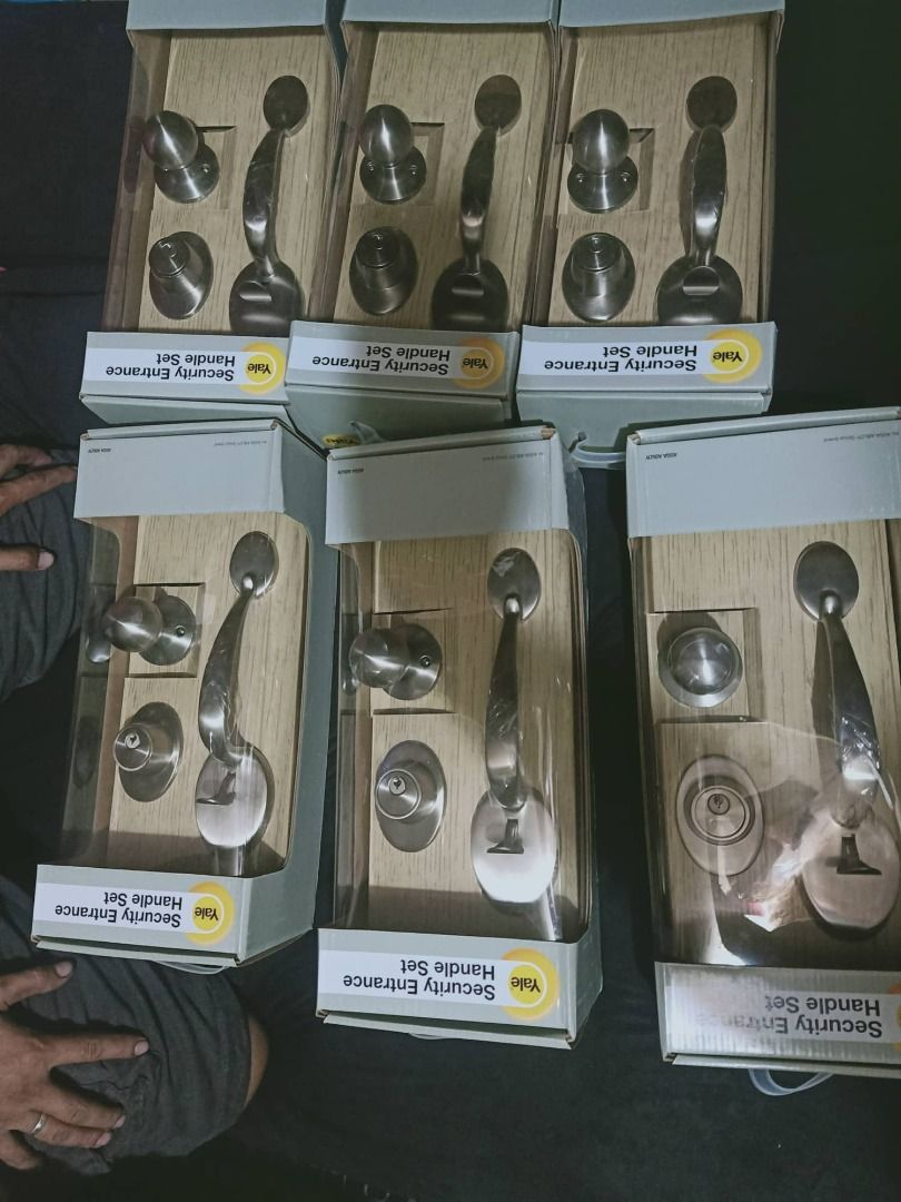 YALE MAIN ENTRANCE HANDLE SET HANDLE LOCK ONE SIDE HANDLE ; ONE SIDE ...