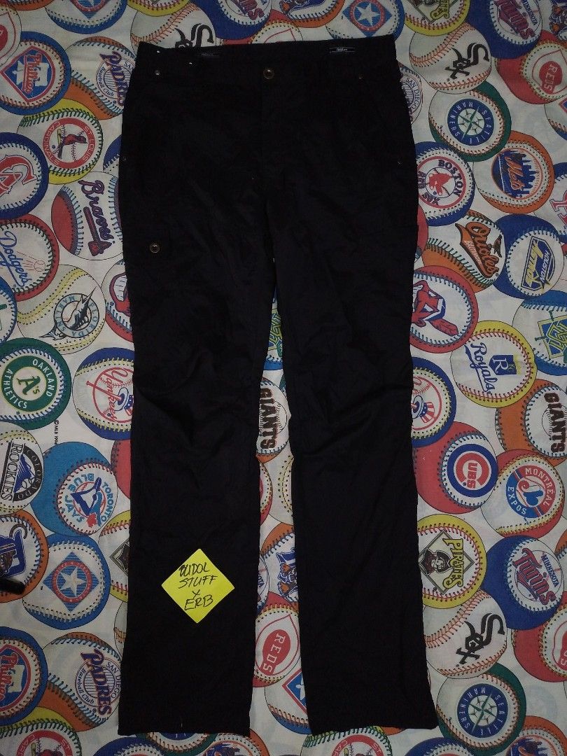 ☑️ Field Core Pocket table Series Pants on Carousell