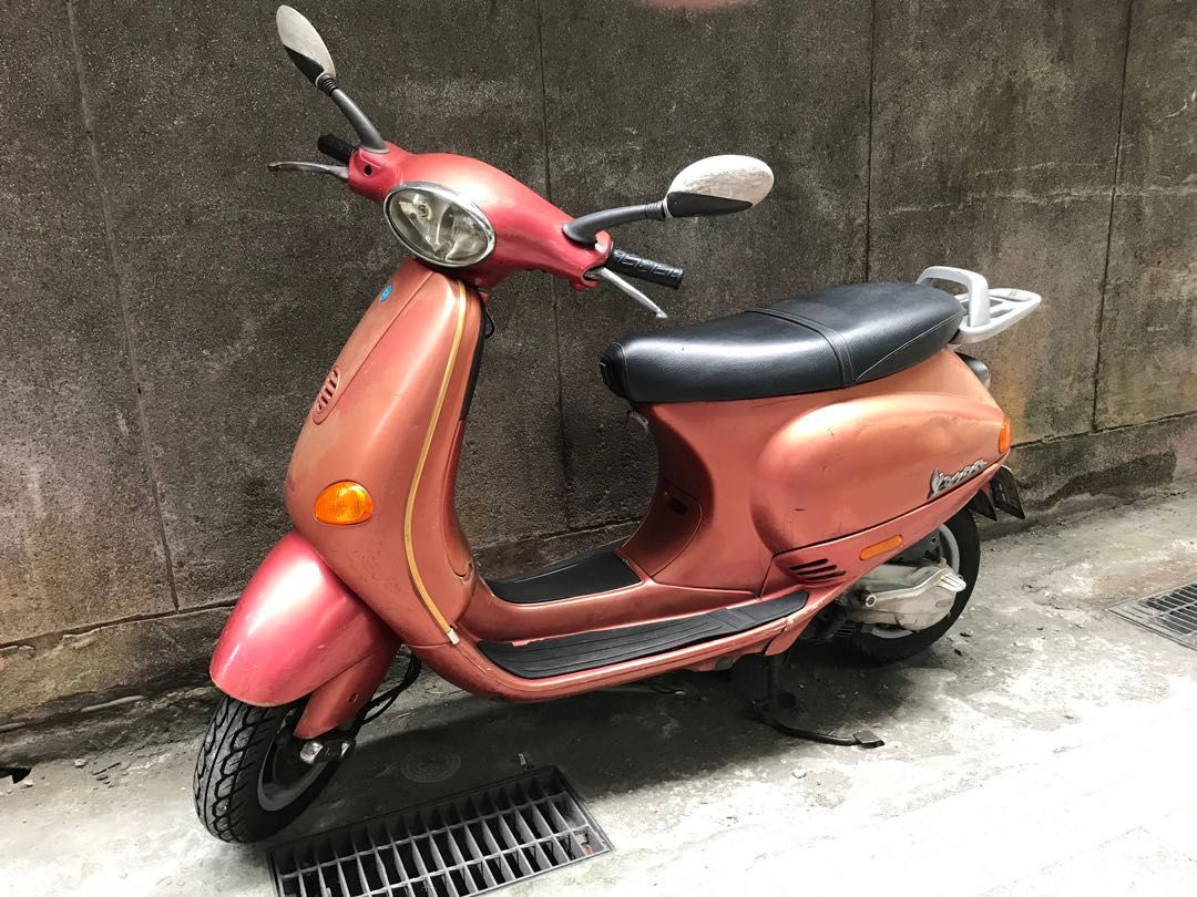偉士牌 Vespa ET8 125, 機車, 二手機車在旋轉拍賣