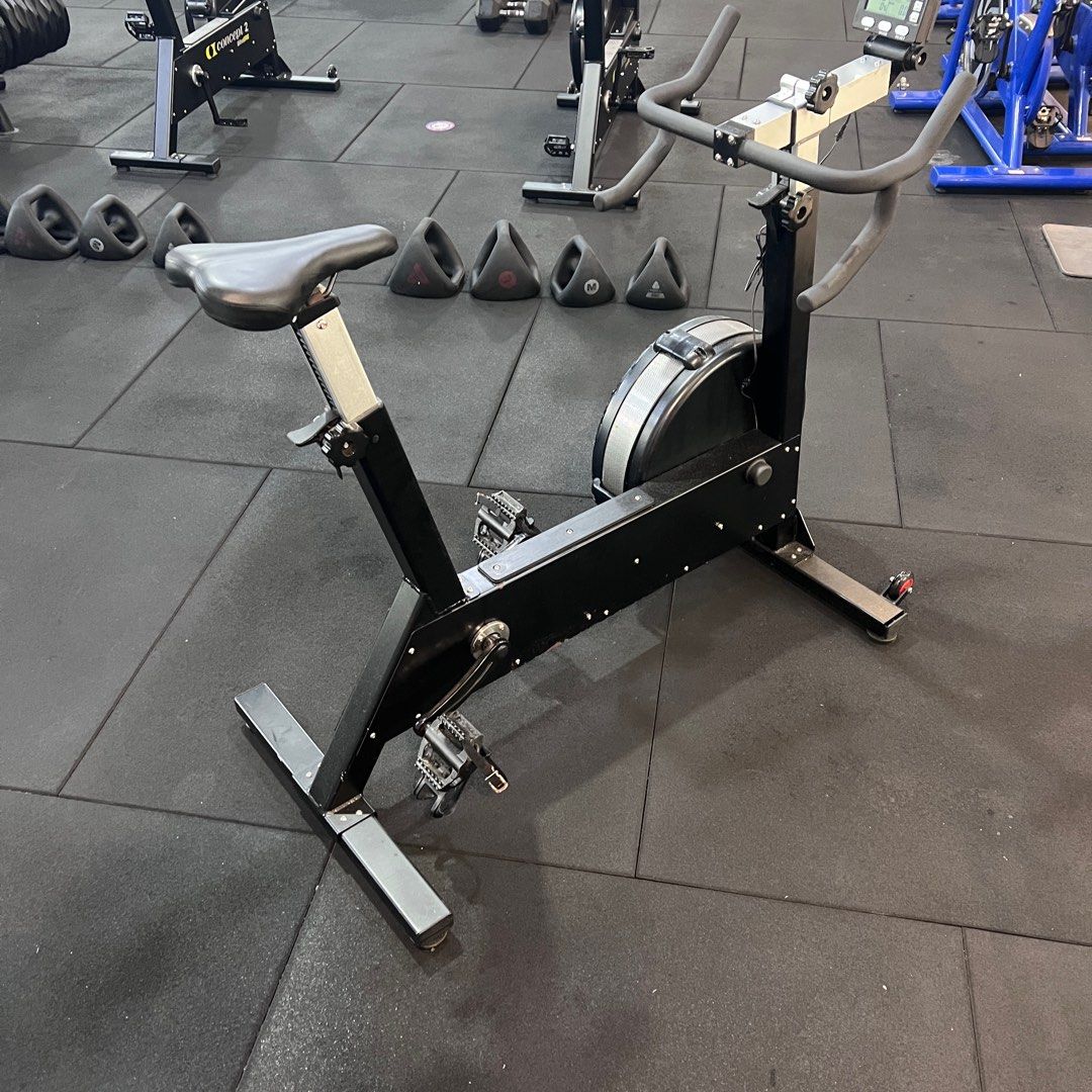 Air Resistance Exercise Bike, Sports Equipment, Exercise & Fitness, Cardio & Fitness Machines on ...