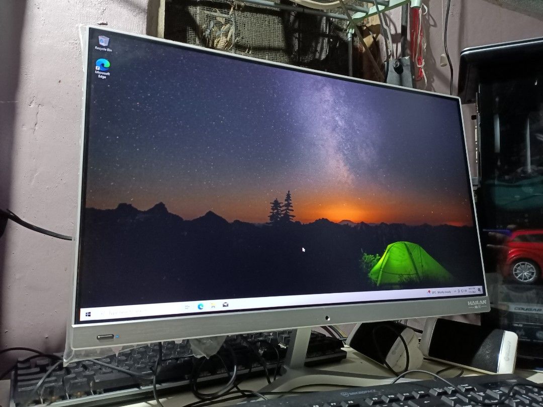 All in 1 pc i5 7th gen, Computers & Tech, Desktops on Carousell