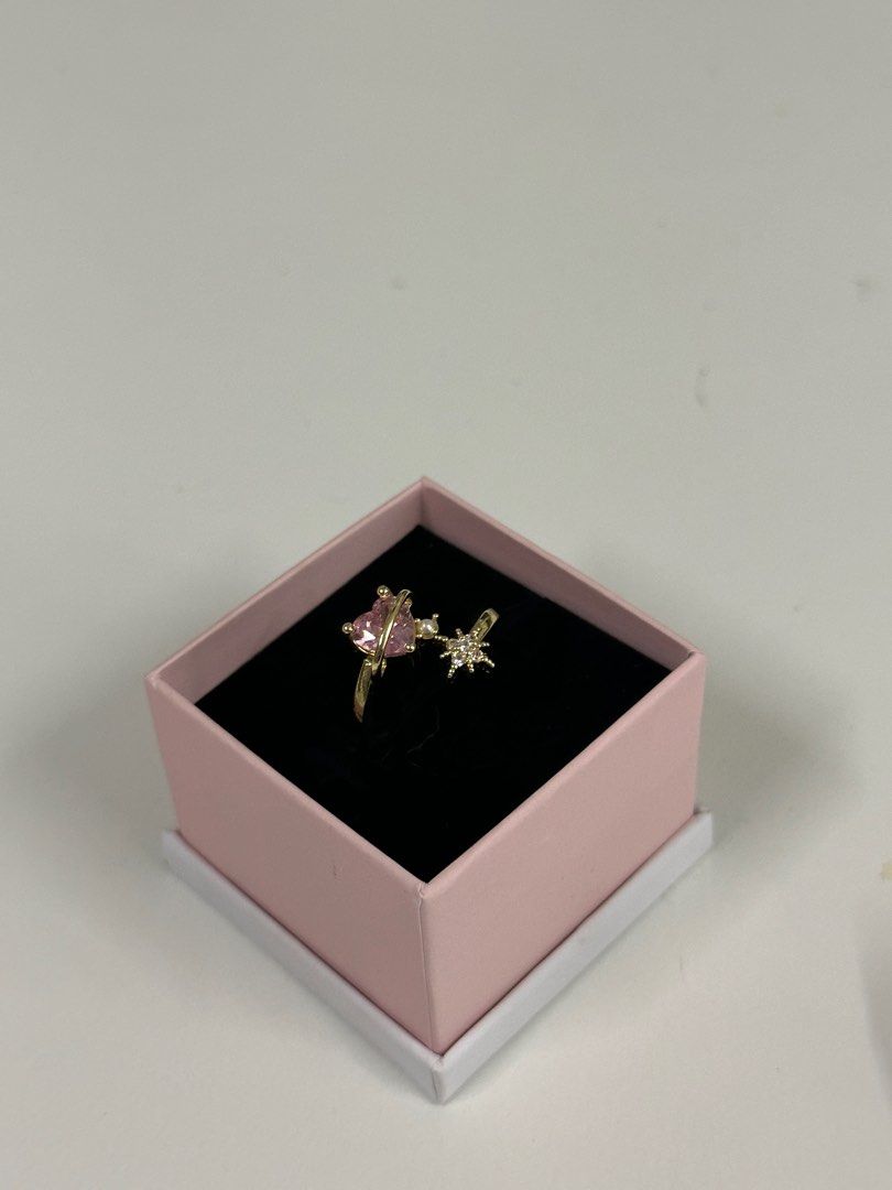 Barbie pink diamond ring, Women's Fashion, Jewelry & Organisers, Rings ...