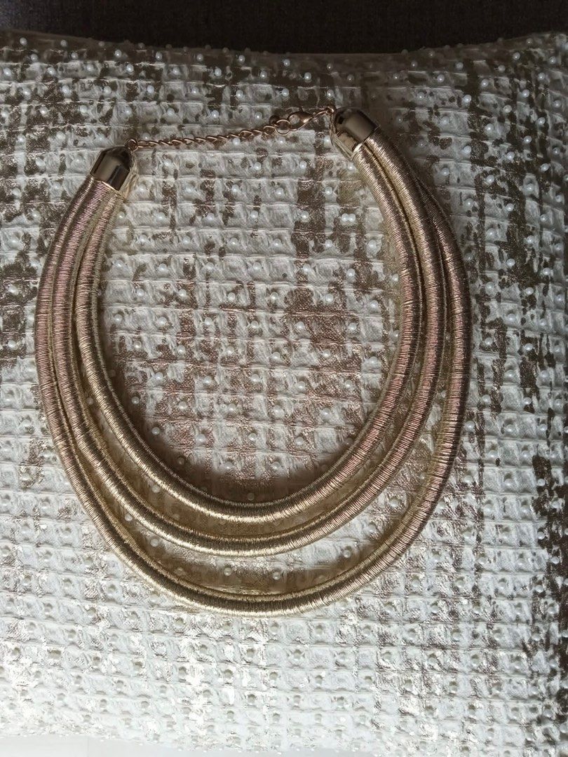 Beautiful necklaces, Women's Fashion, Jewelry & Organisers, Necklaces on Carousell