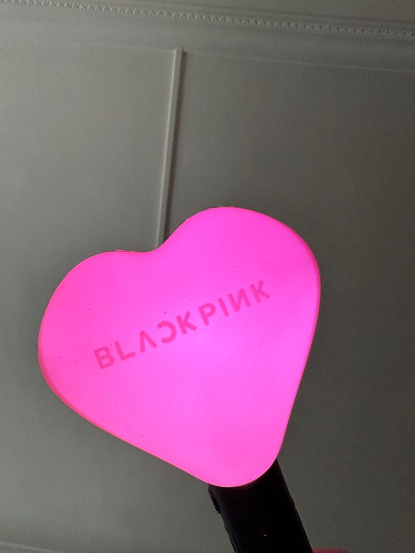 BLACKPINK LIGHTSTICK V2 with Jennie Photocard, Hobbies & Toys ...
