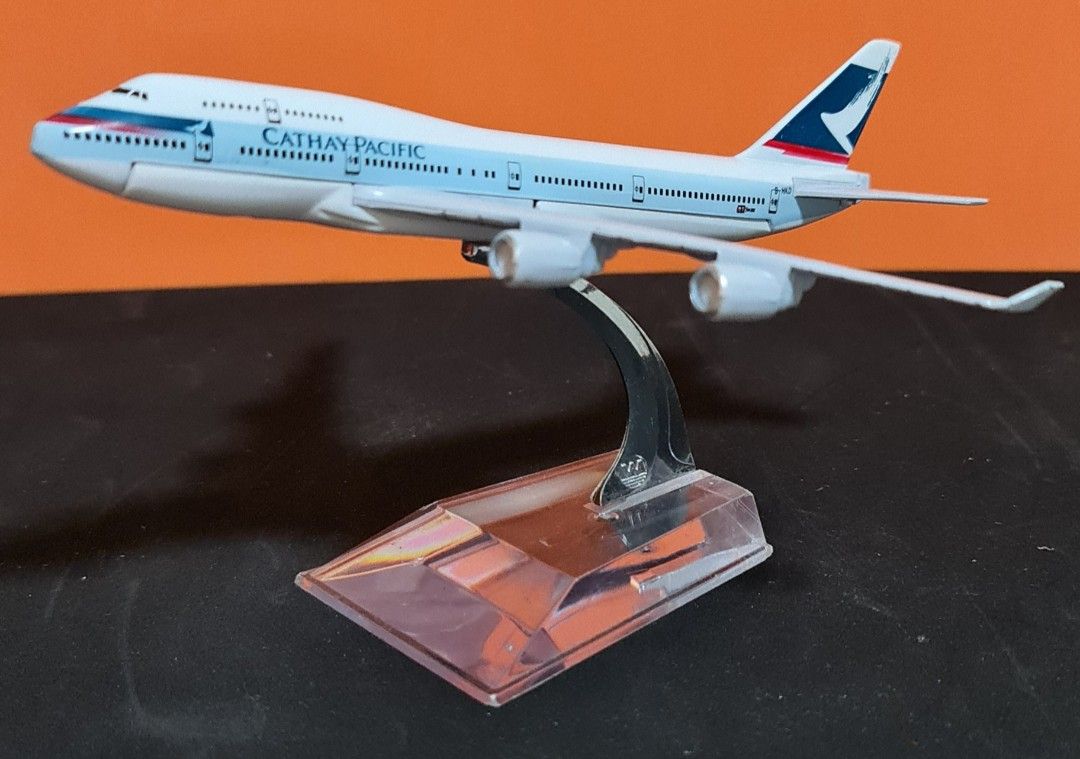 Boeing 747 Cathay Pacific Airlines Model, Hobbies & Toys, Memorabilia ...
