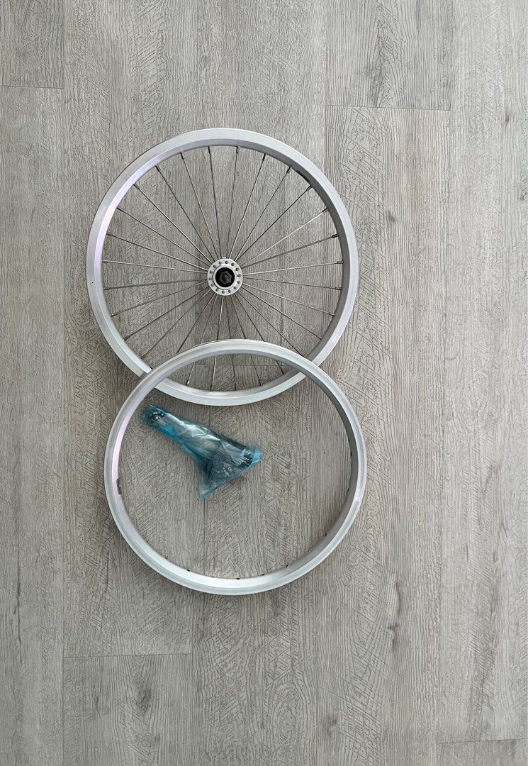 Brompton stock wheelset, Sports Equipment, Bicycles & Parts, Parts ...