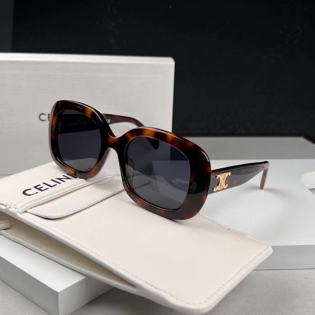 Celine CL40262U, 女裝, 手錶及配件, 眼鏡 - Carousell