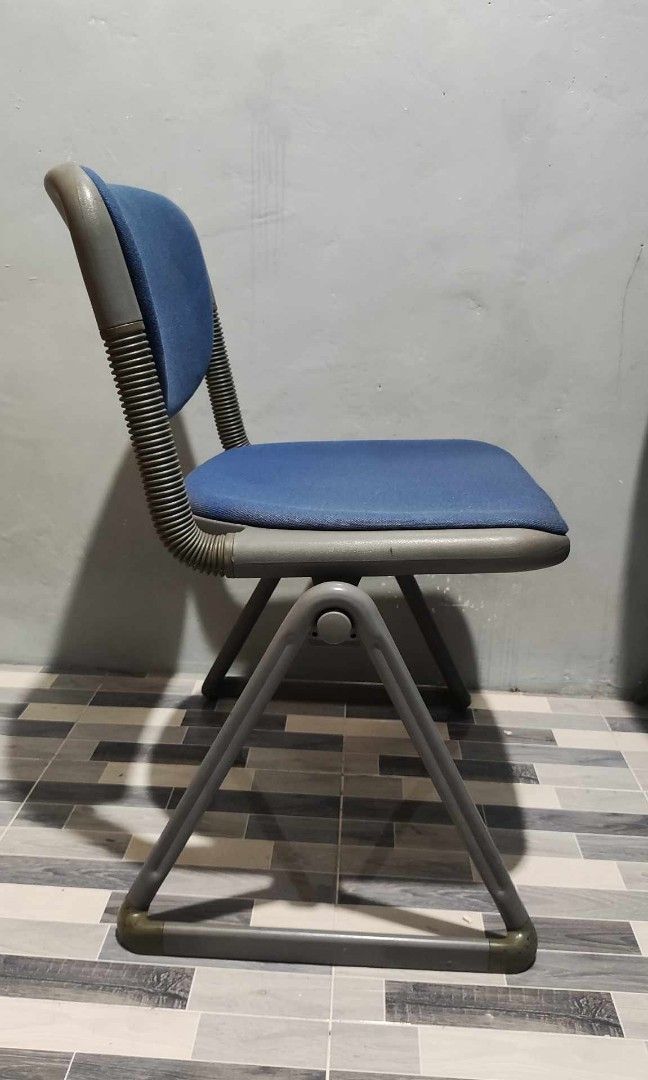 Vertebra Chairs on Carousell