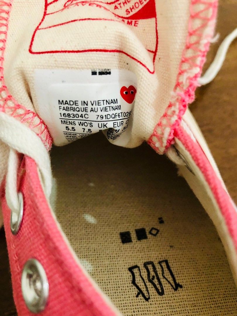 Converse x CDG Play Chuck 70 Low Pink, Fesyen Wanita, Sepatu di Carousell