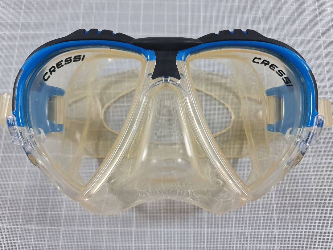 Cressi Matrix Scuba Diving Mask, Sports Equipment, Sports & Games, Water Sports on Carousell