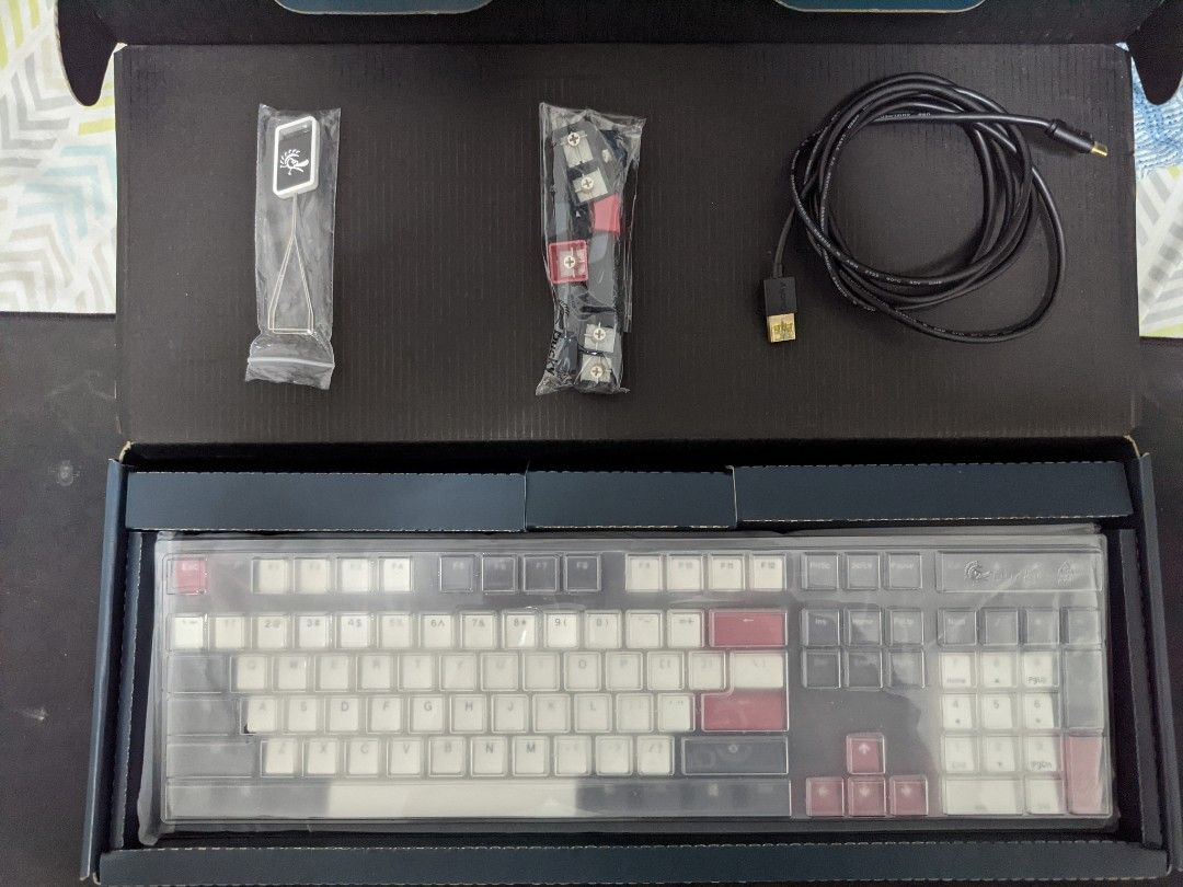 Ducky One 2 Tuxedo Edition Mechanical keyboard, Computers & Tech, Parts ...
