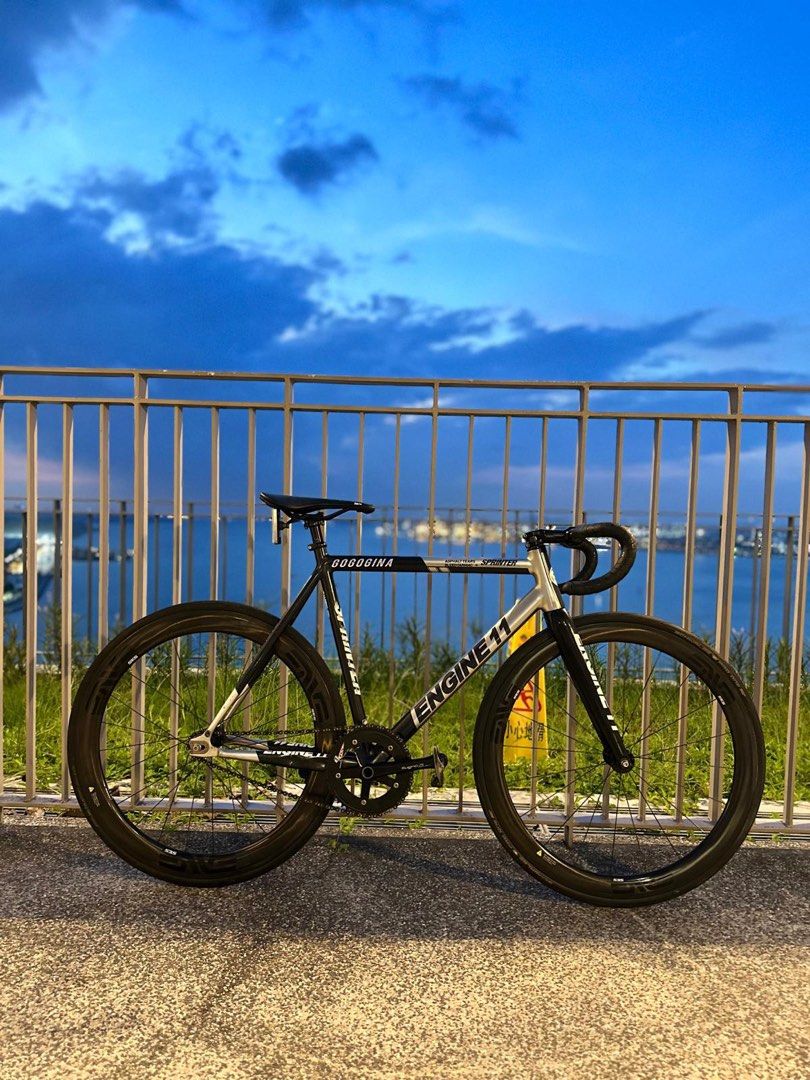 Engine 11 sprinter frameset, Sports Equipment, Bicycles & Parts ...