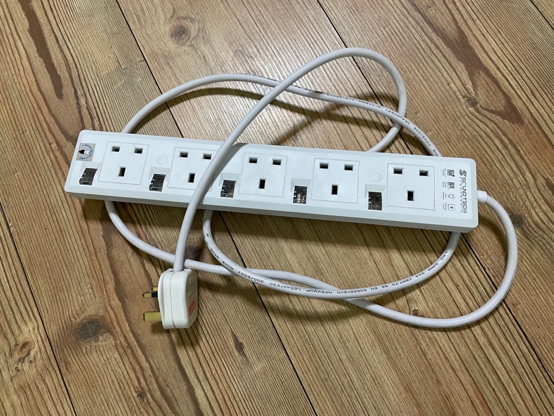Extension sockets, TV & Home Appliances, Electrical, Adaptors & Sockets ...