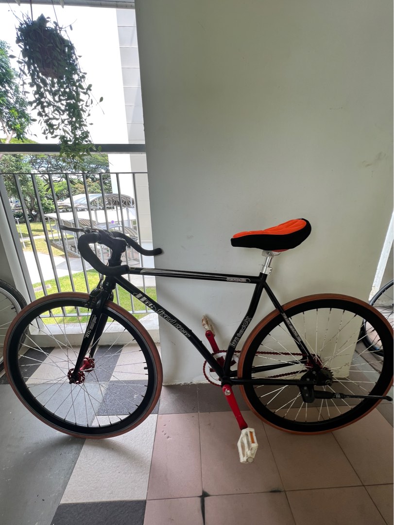 Fixie, Sports Equipment, Bicycles & Parts, Bicycles on Carousell