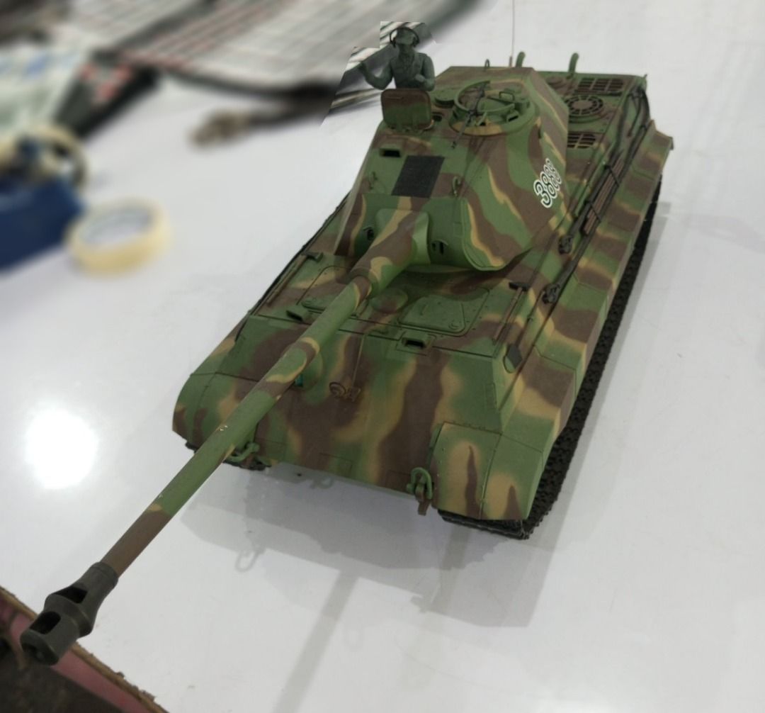 For sale Tamiya RC 1/16 Leopard 2A6 & RC Tank "King Tiger No. 3888" 1: ...