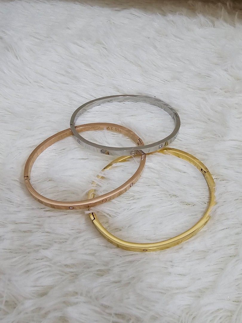 GELANG TITANIUM STAINLESS STEEL ADA 3 WARNA. HARGA SATUAN / PER PCS ...