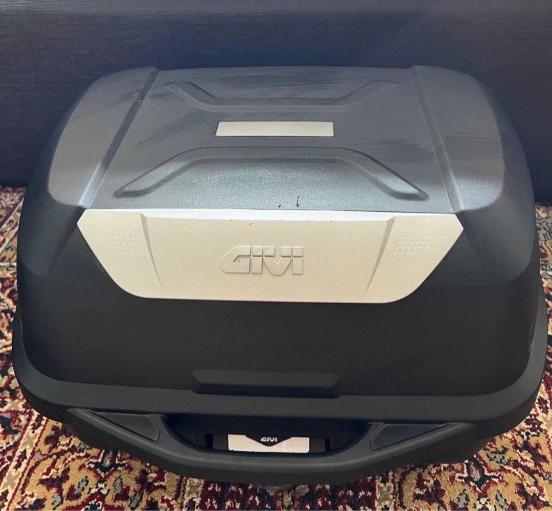 Givi 43L box and sniper rack, Motorcycles, Motorcycle Accessories on ...