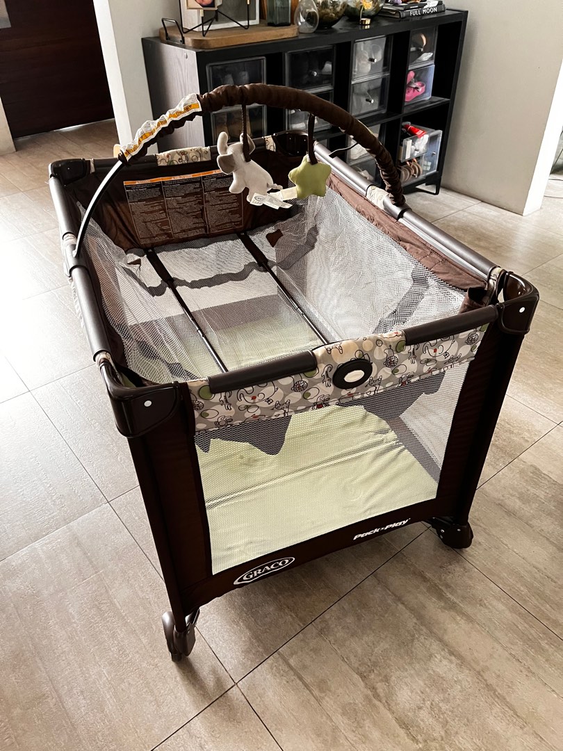 Graco Pack & Play Baby Cot, Babies & Kids, Baby Nursery & Kids ...
