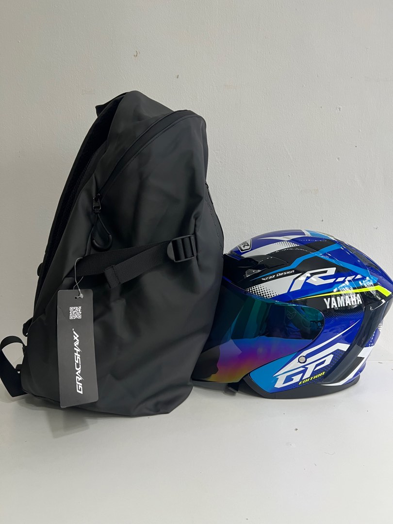 Gracshaw Helmet Bagpack, Motorcycles, Motorcycle Apparel on Carousell