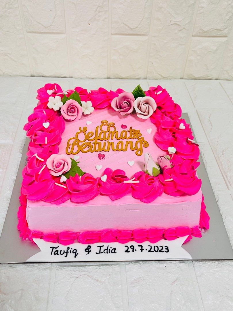 Halal cake/eggless cake/wedding cake/ birthday cake/engagement cake ...