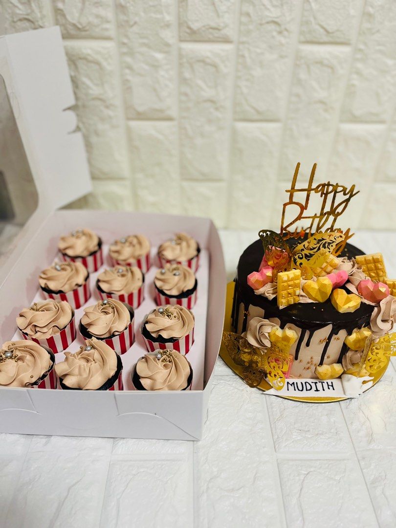 Halal cake/eggless cake/wedding cake/ birthday cake/engagement cake ...