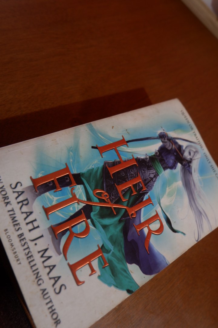 Heir of fire on Carousell