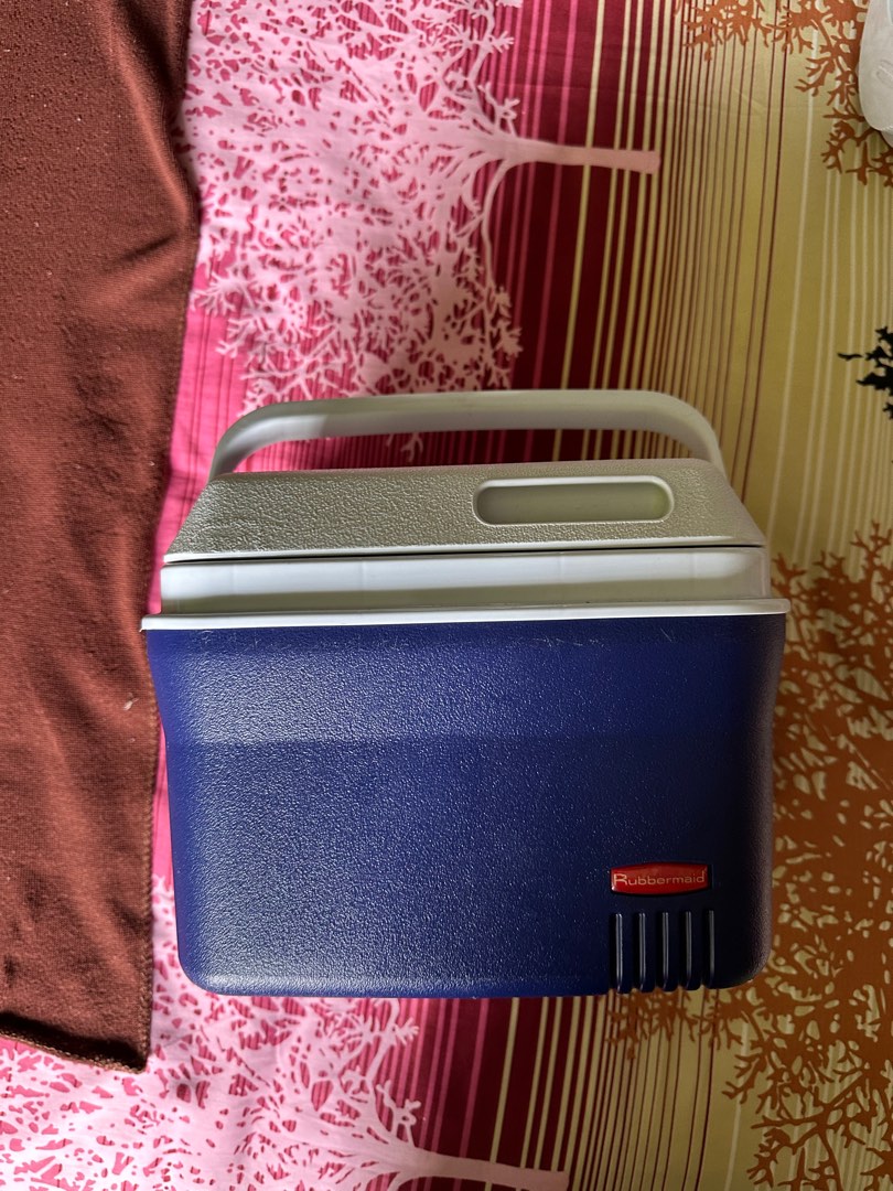 Ice Box, Sports Equipment, Fishing on Carousell