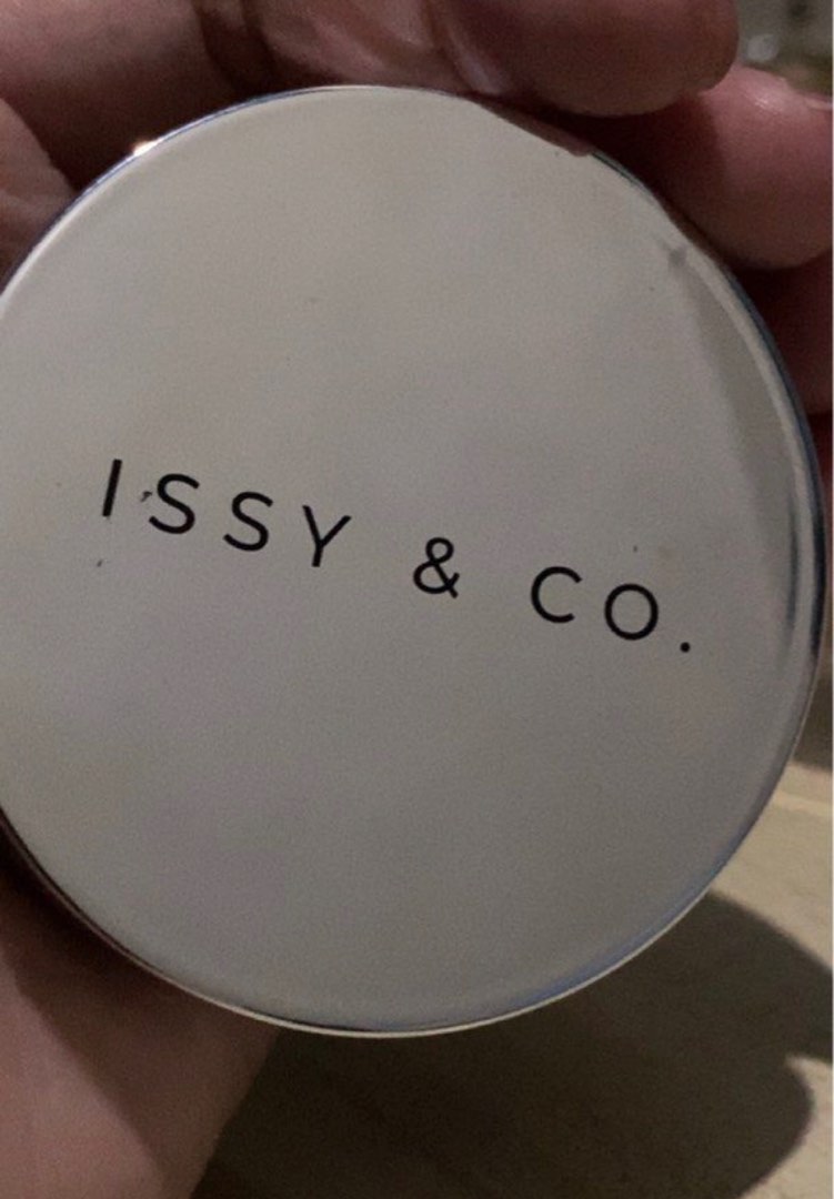 Issy&Co Bronzer in Toast on Carousell
