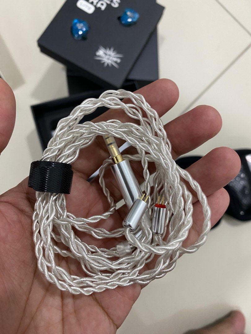 Kiwi Ears Orchestra lite IEM(blue), Audio, Earphones on Carousell