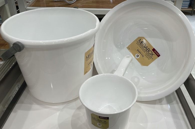 MEGABOX PAIL, DIPPER, BASIN - SET on Carousell