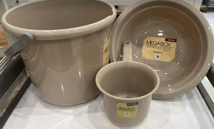 MEGABOX PAIL, DIPPER, BASIN - SET on Carousell