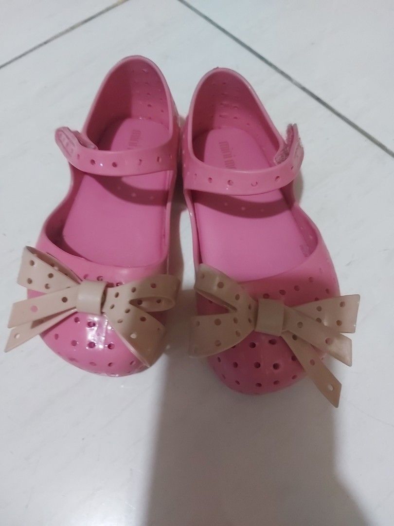 Mini Melissa size 24 EUR, Bayi & Anak, Baju Anak Perempuan, 1 hingga 3 ...