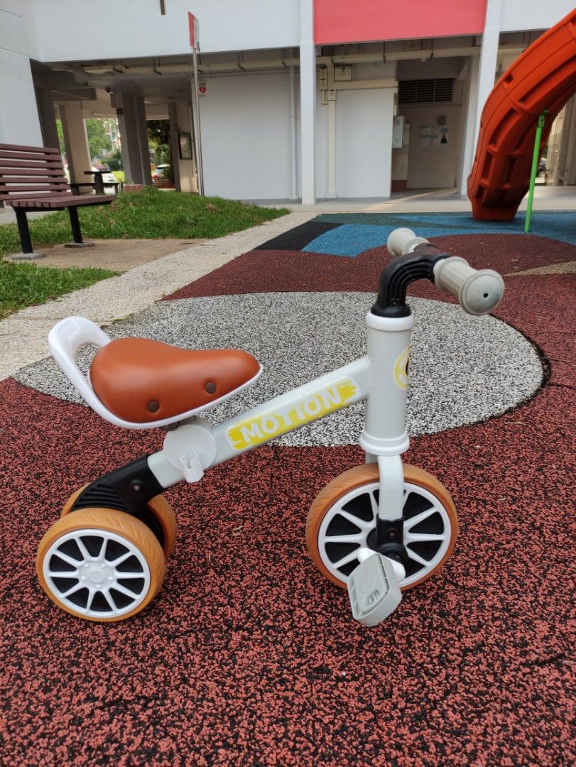 Motion Kid Balance Strider & Tricycle, Babies & Kids, Infant Playtime on Carousell