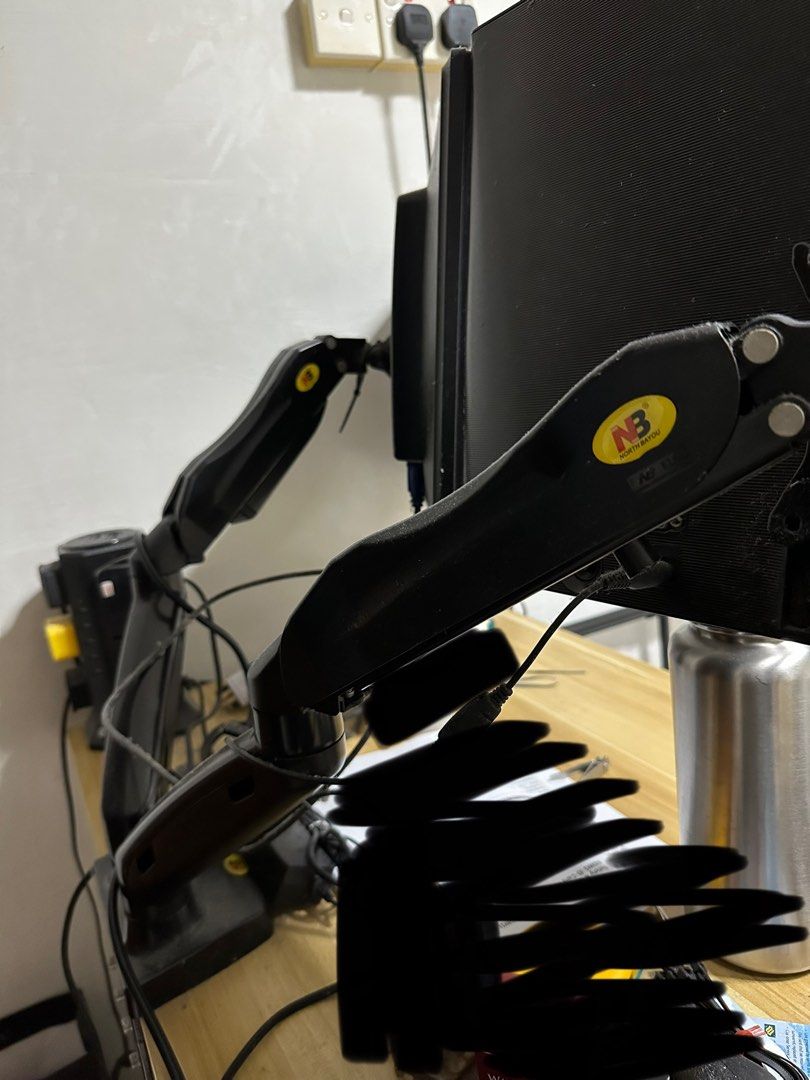 NB Double monitor mount with 2 monitors, Computers & Tech, Parts ...