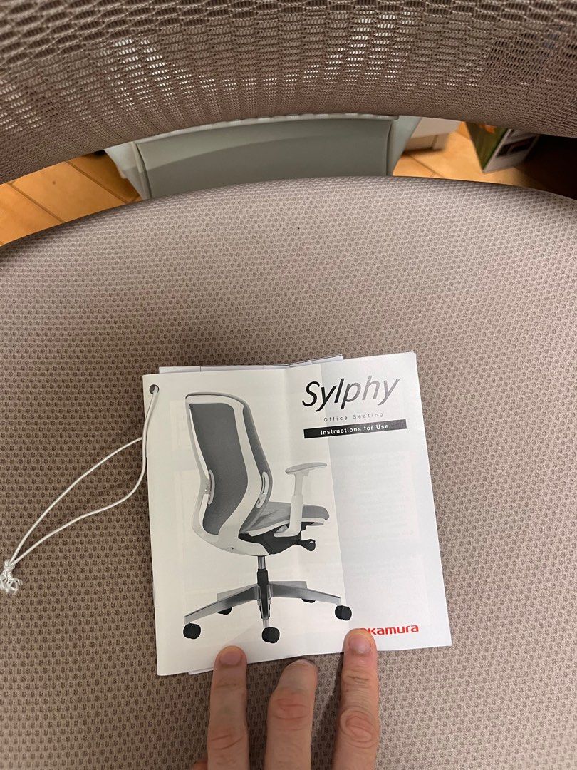 Okamura Sylphy 日製 2022年買，有6年半保用, 傢俬＆家居, 傢俬, 椅子 - Carousell