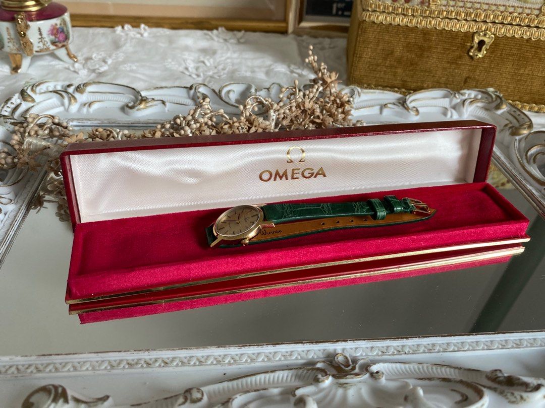 OMEGA Vintage Classic Oval Hand Manual Wind Wrist Watch Green and Gold ...