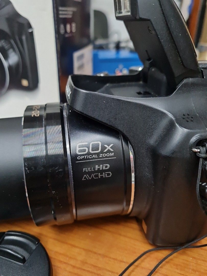 Panasonic FZ 70 , 60X zoom camera, Photography, Cameras on Carousell