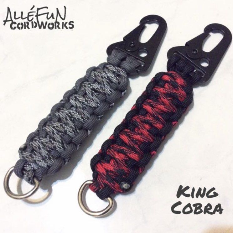 Paracord King Cobra Key Fob, Hobbies & Toys, Stationery & Craft ...