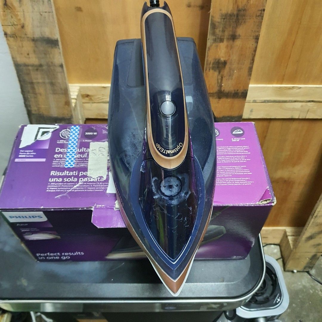 Philips Azur 8000 Series Steam Iron (DST8050/26), Dark Blu, TV & Home ...