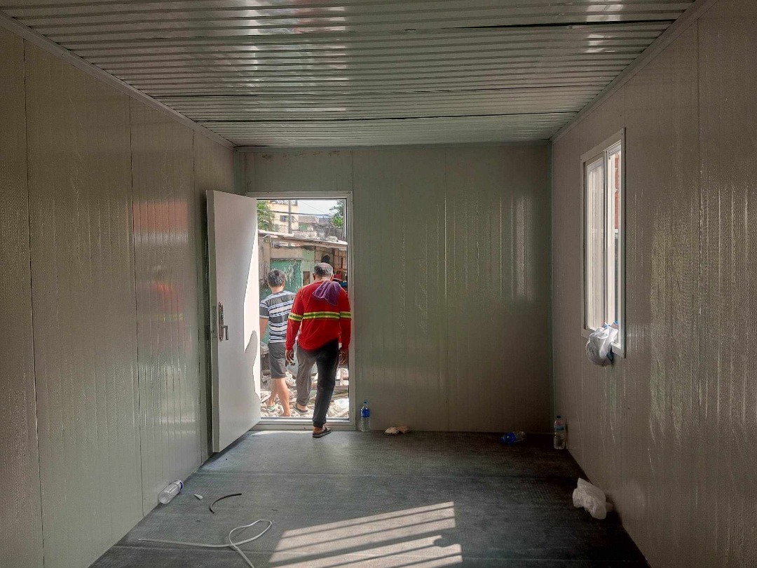 PREFABRICATED CONTAINER VAN USING SANDWICH PANEL, Commercial ...