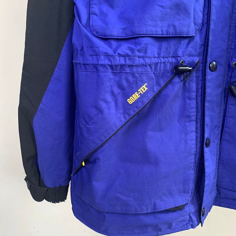 Red Fox Gore-Tex Parka Jacket, Men's Fashion, Coats, Jackets and ...