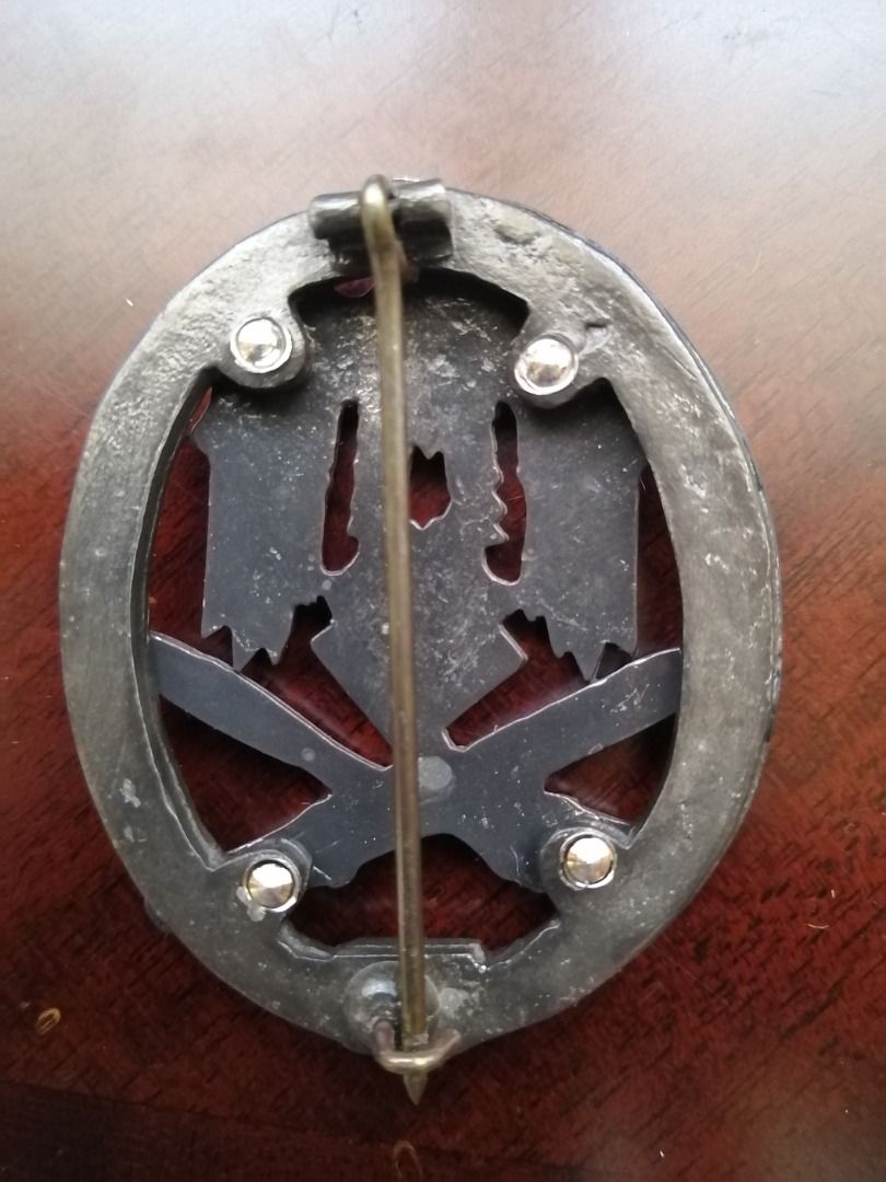 Reproduction WW2 German army Assault badge 50 engagements, Hobbies ...