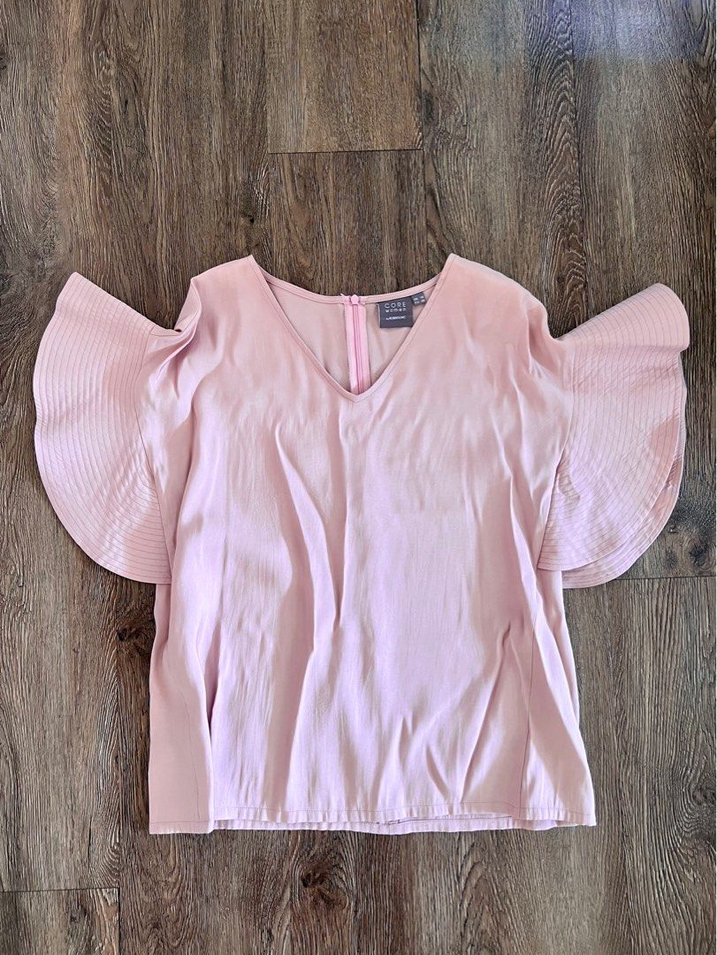 Robinsons Pink Flutter Sleeve Top, Women's Fashion, Tops, Blouses on ...