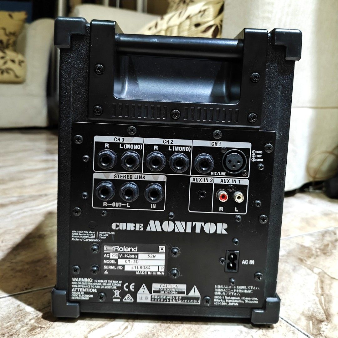 ROLAND CUBE MONITOR CM-30, Hobbies & Toys, Music & Media, Musical ...