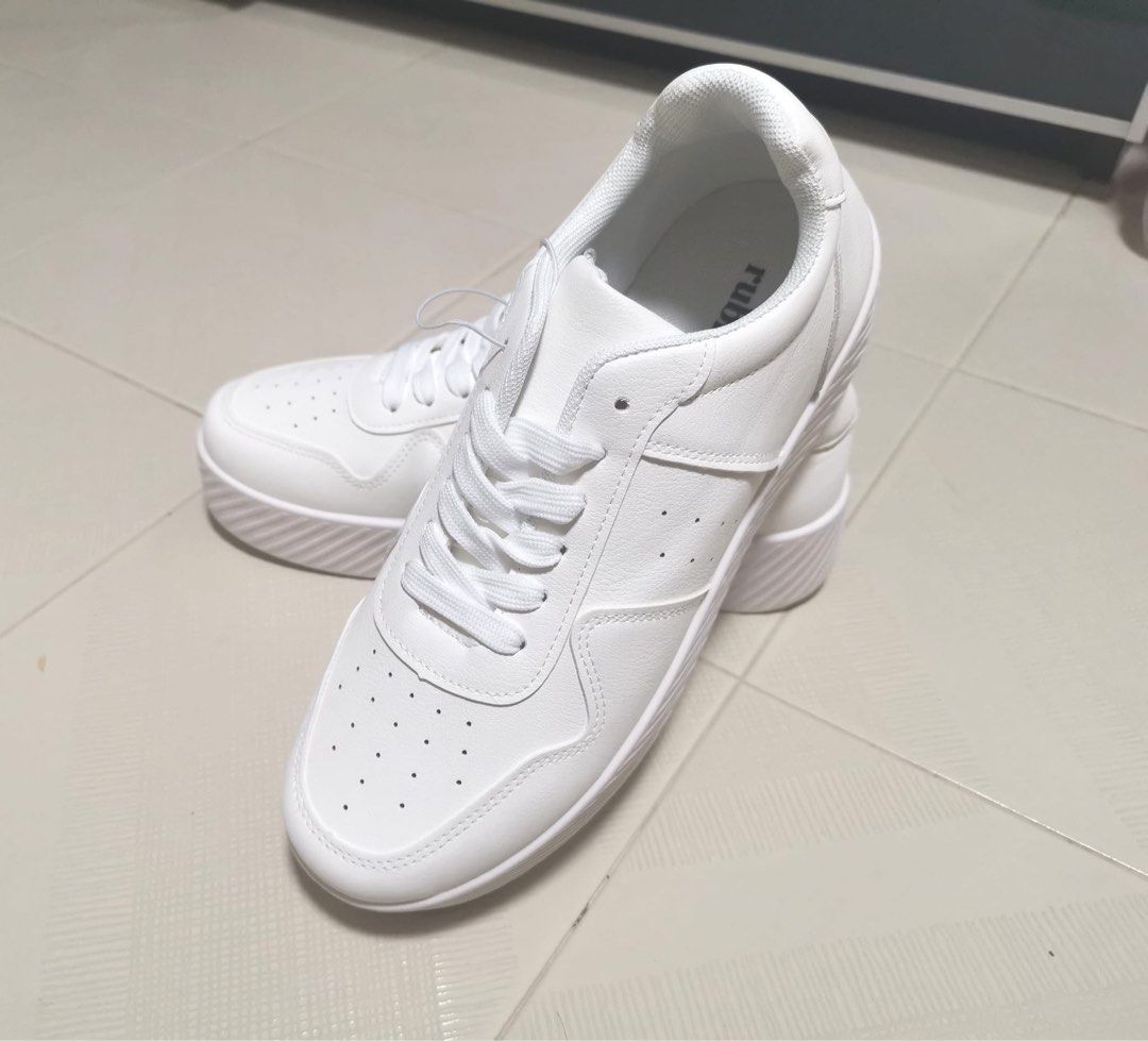 Rubi shoes, Women's Fashion, Footwear, Sneakers on Carousell